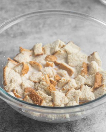 Mamallena Recipe (Panamanian Bread Pudding) - Nashi Food!